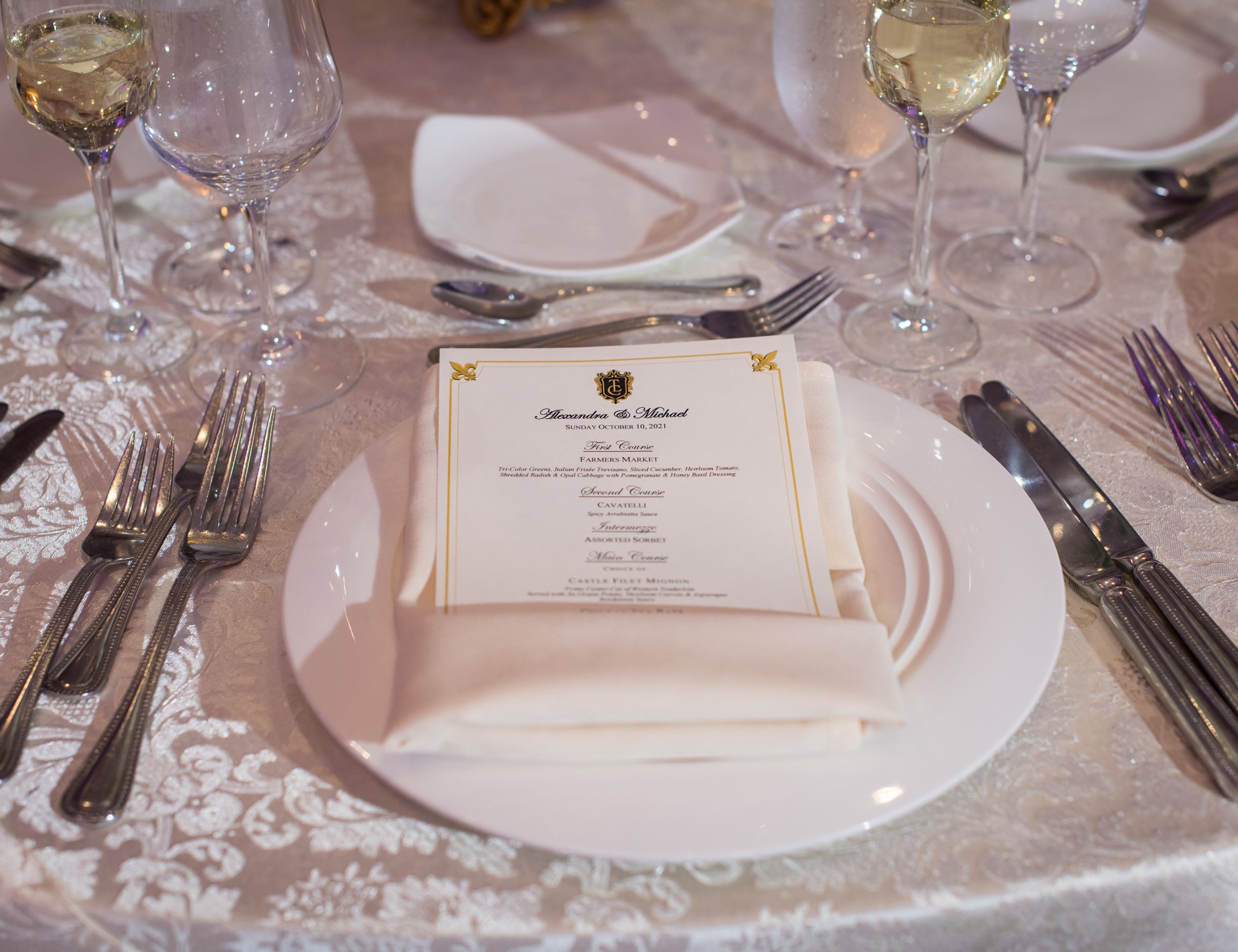 The Legacy Castle - A Disney Lover’s Timeless Fairytale Wedding ...