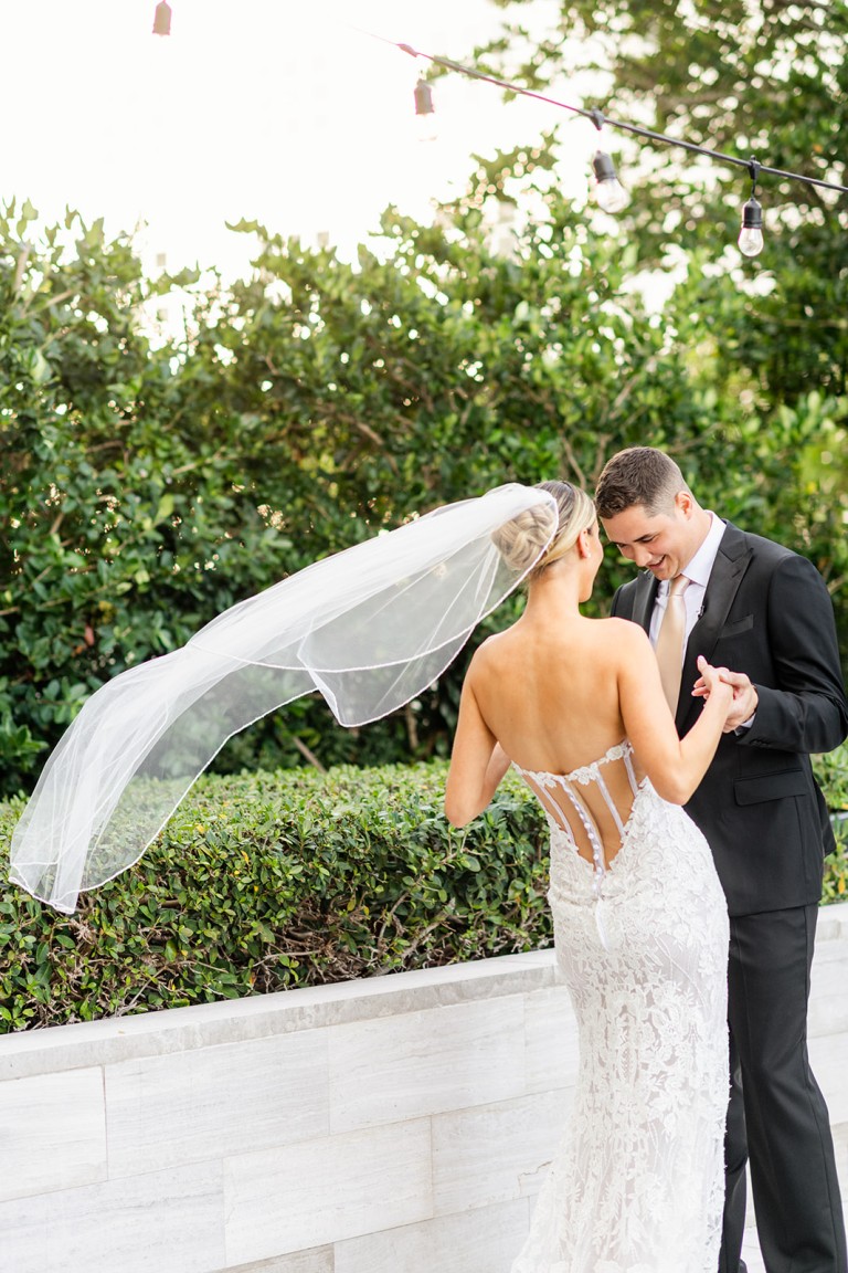 A Chicago Bears NFL Wedding with a VIP Players’ Lounge and Zen Vibe ...