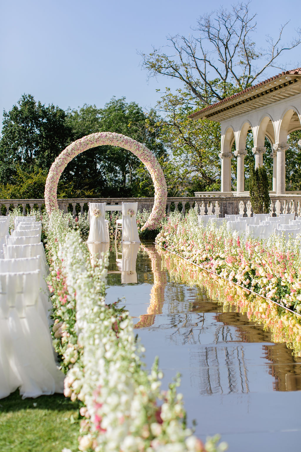 A Romantic English Countryside Wedding at Cliveden House - Wedding ...