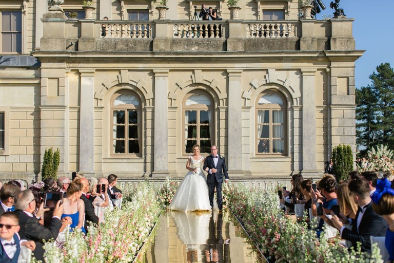 A Romantic English Countryside Wedding at Cliveden House - Wedding ...
