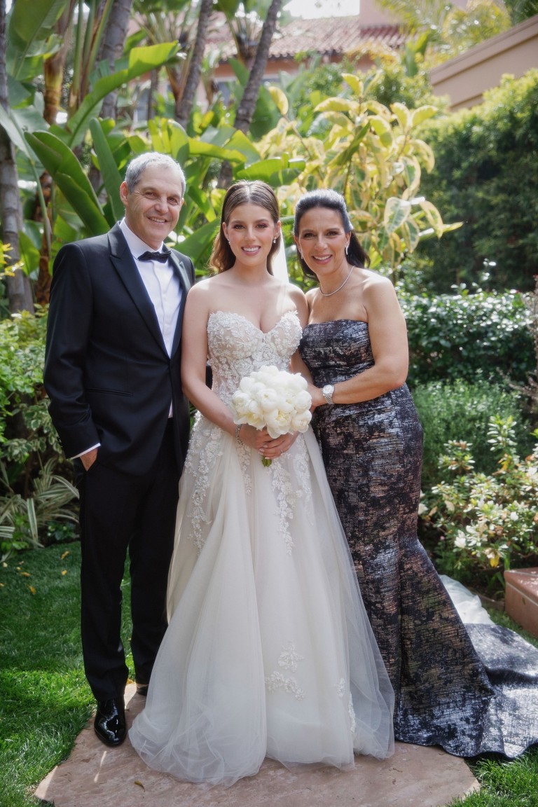 A Classic and Romantic Wedding at The Beverly Hills Hotel - Wedding ...