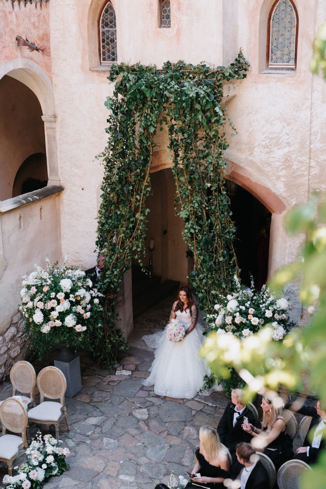 A Medieval Castle Wedding at Schloss Freudenstein - Wedding Style Magazine