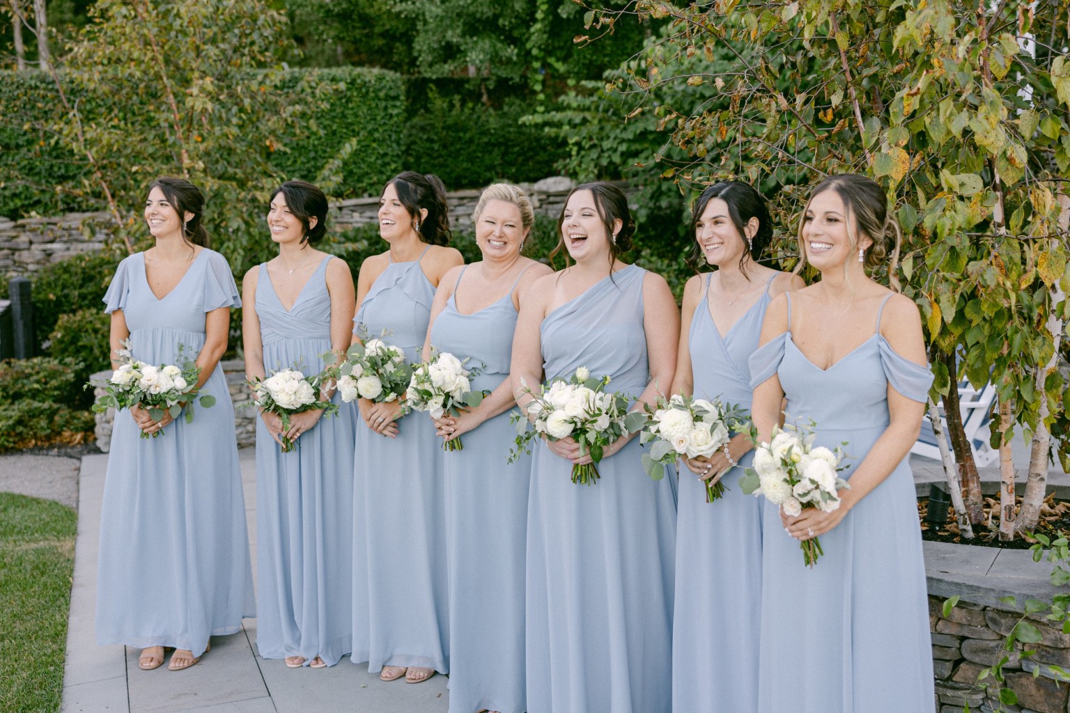 A Storybook Finger Lakes Wedding at the Inn at Taughannock Falls ...