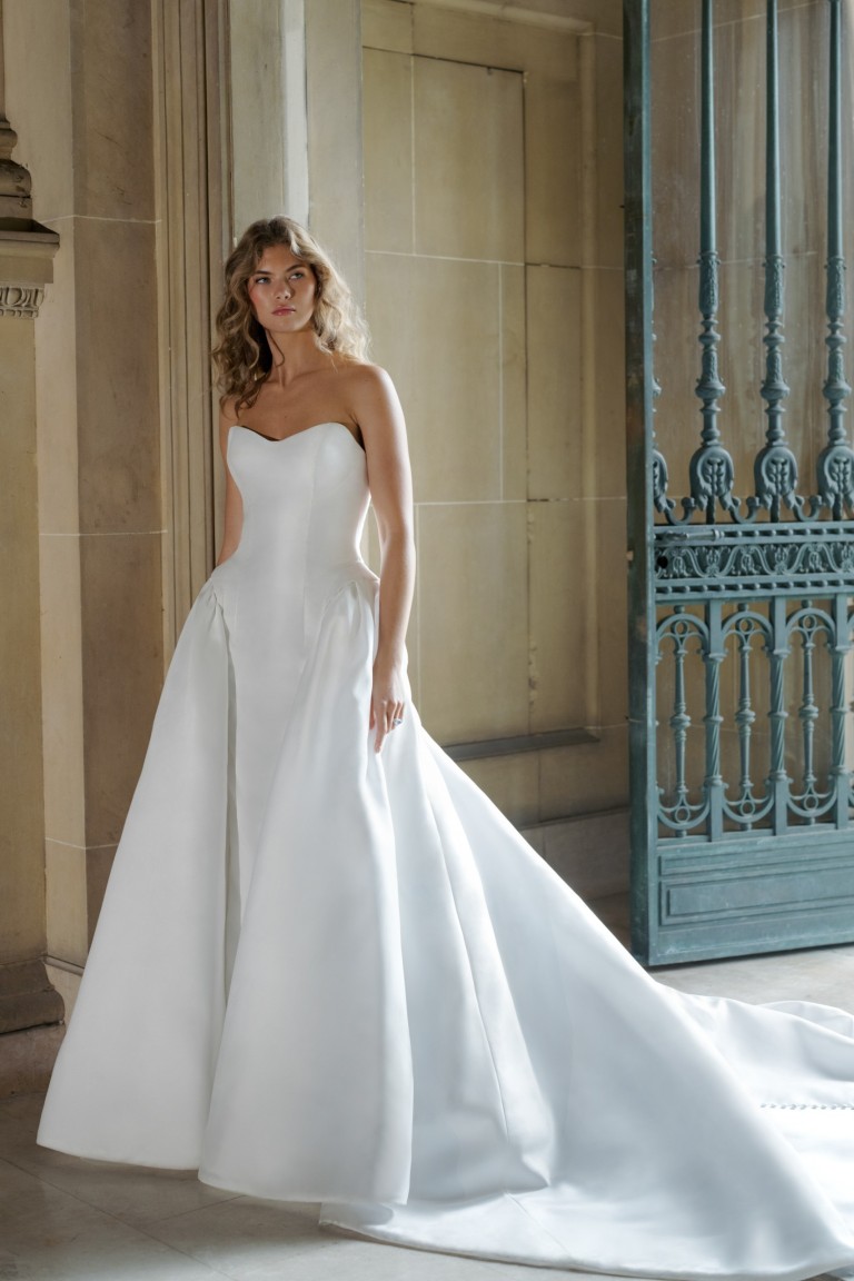 Anne Barge - Fall 2025 – Bridal Collection - Wedding Style Magazine