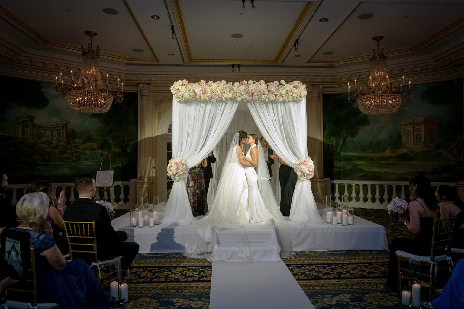 A Timeless Manhattan Wedding at JW Marriott Essex House - Wedding Style ...